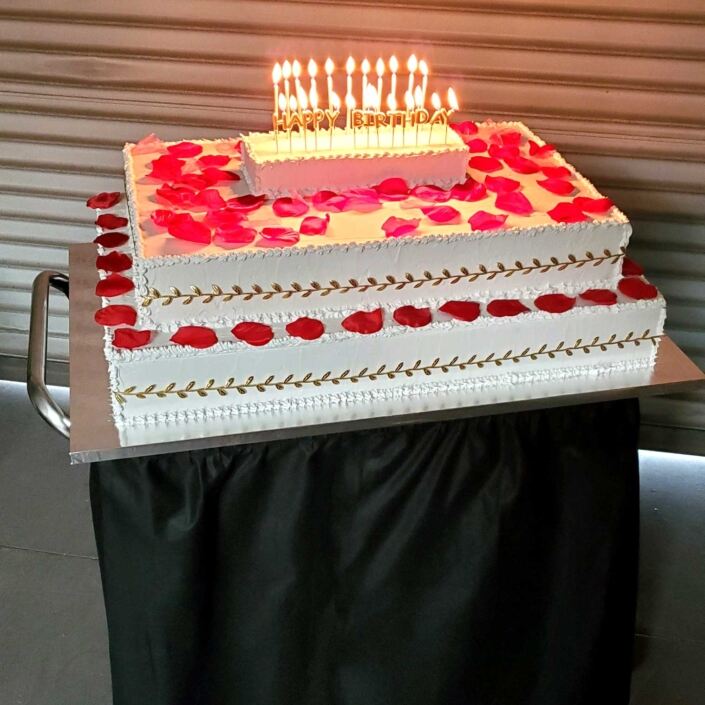 Popup Cake - PartyWorks Interactive