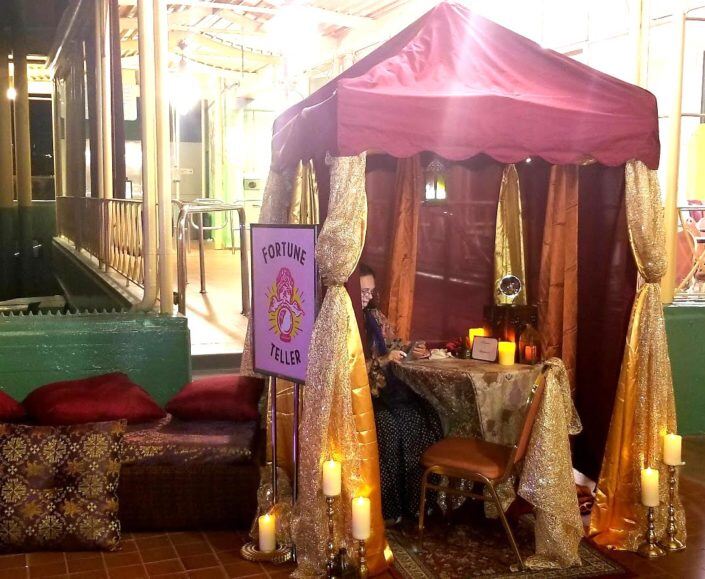 5ft x 5ft Entertainers Booth / Psychic & Henna - PartyWorks Interactive