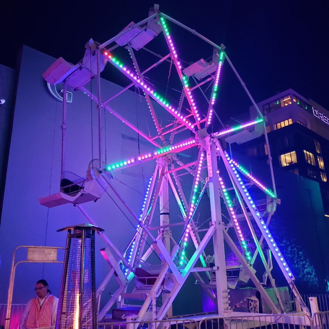 LED Ferris Wheel Rental - PartyWorks Interactive
