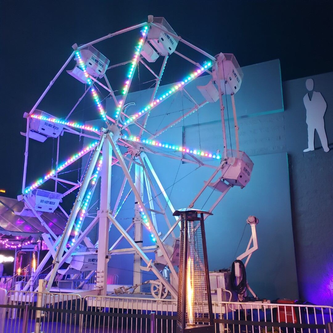 LED Ferris Wheel Rental - PartyWorks Interactive